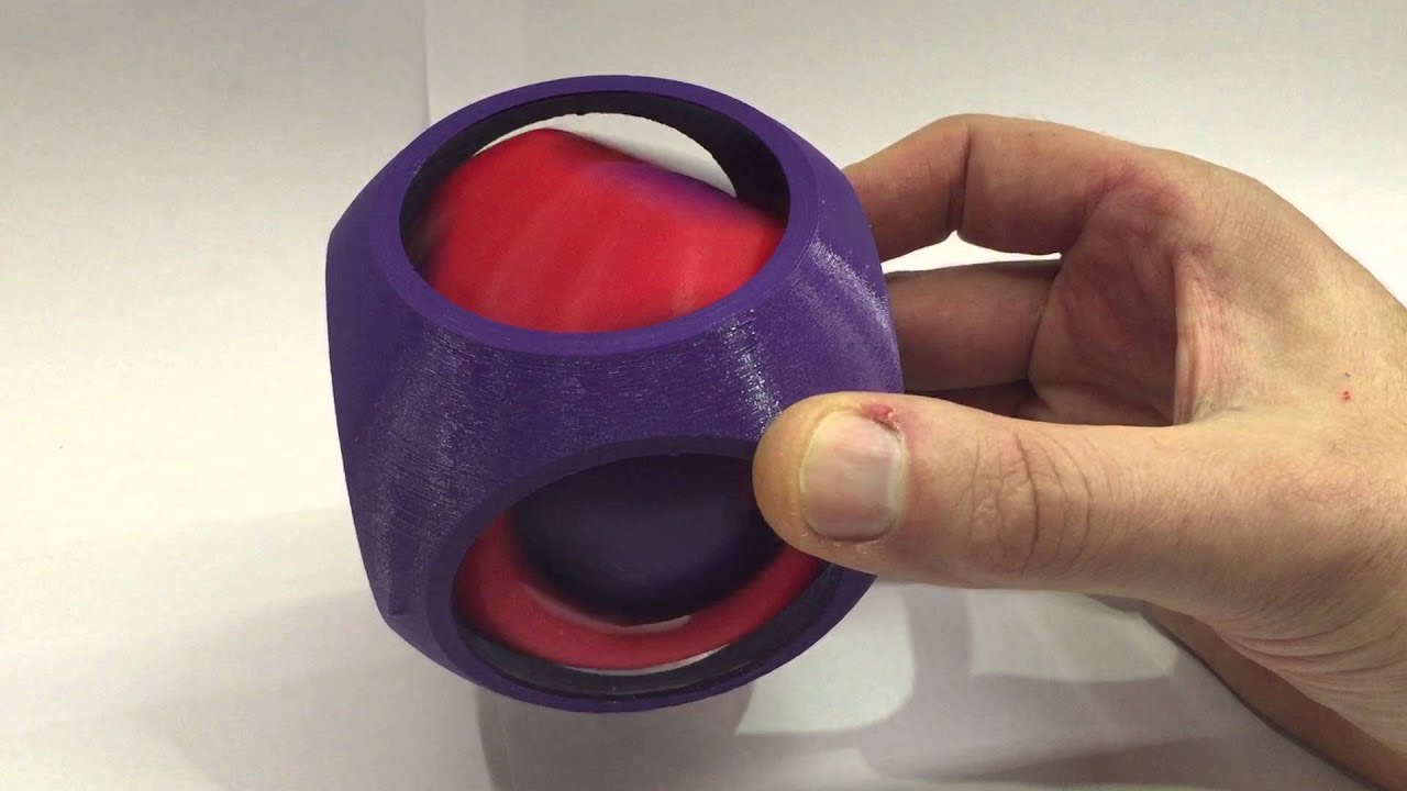 Robox Gyrocube gyroscope Dual material 3D print CES 2016 - YouTube