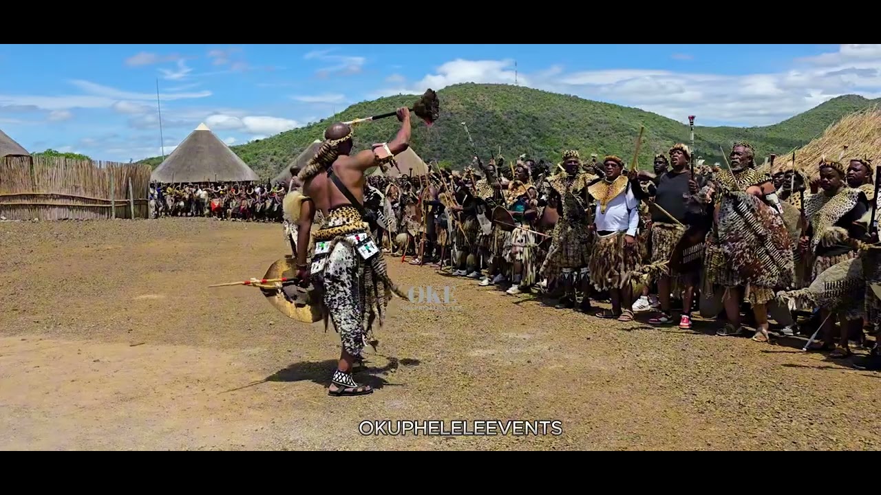 Amabutho phambi kwesigodlo | Umkhosi wokuthela amanzi eMashobeni Royal ...