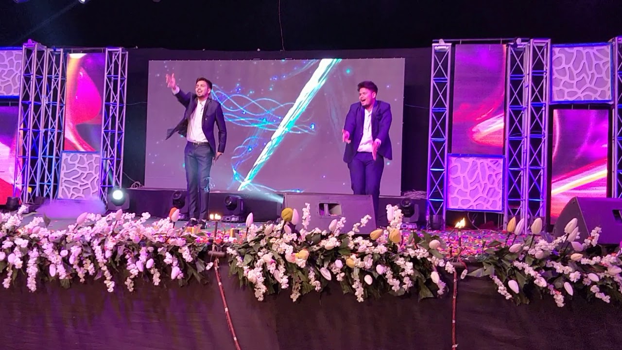 Badtameez Dil | YJHD | Wedding Dance Performance - YouTube