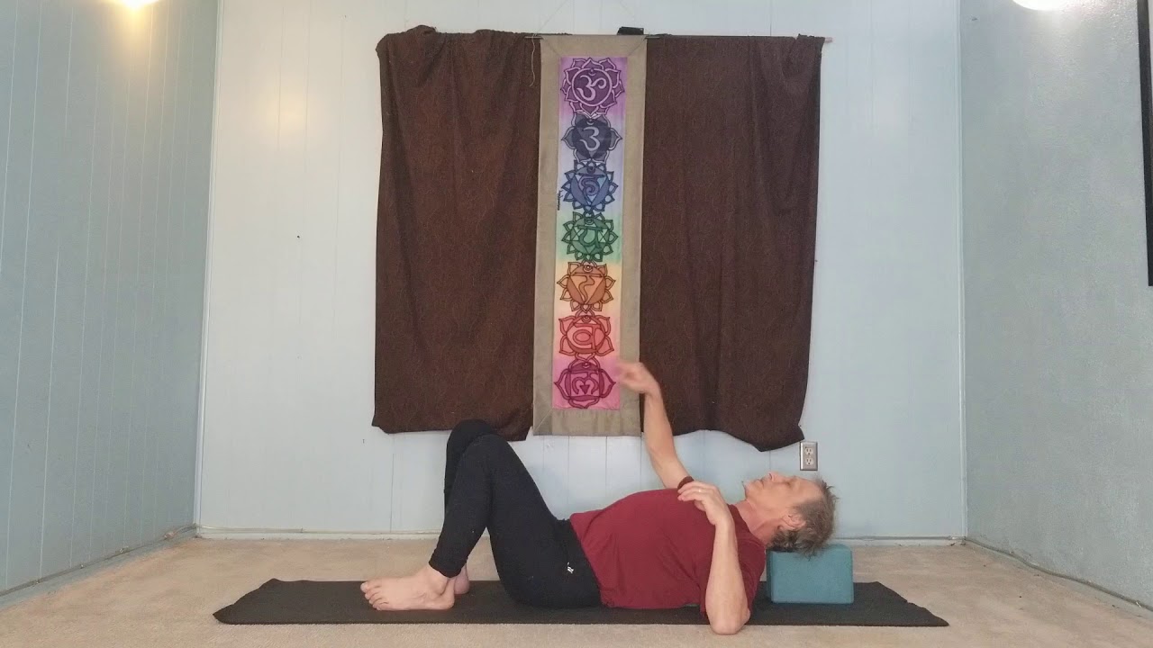 Yoga therapy for the neck, Part 2 with 2 blocks - #yoga # ...