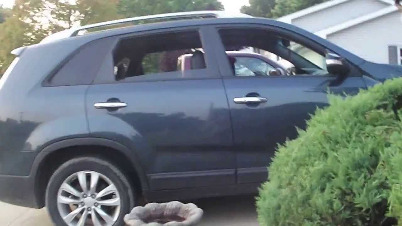 funny guy jamming out in the car - YouTube