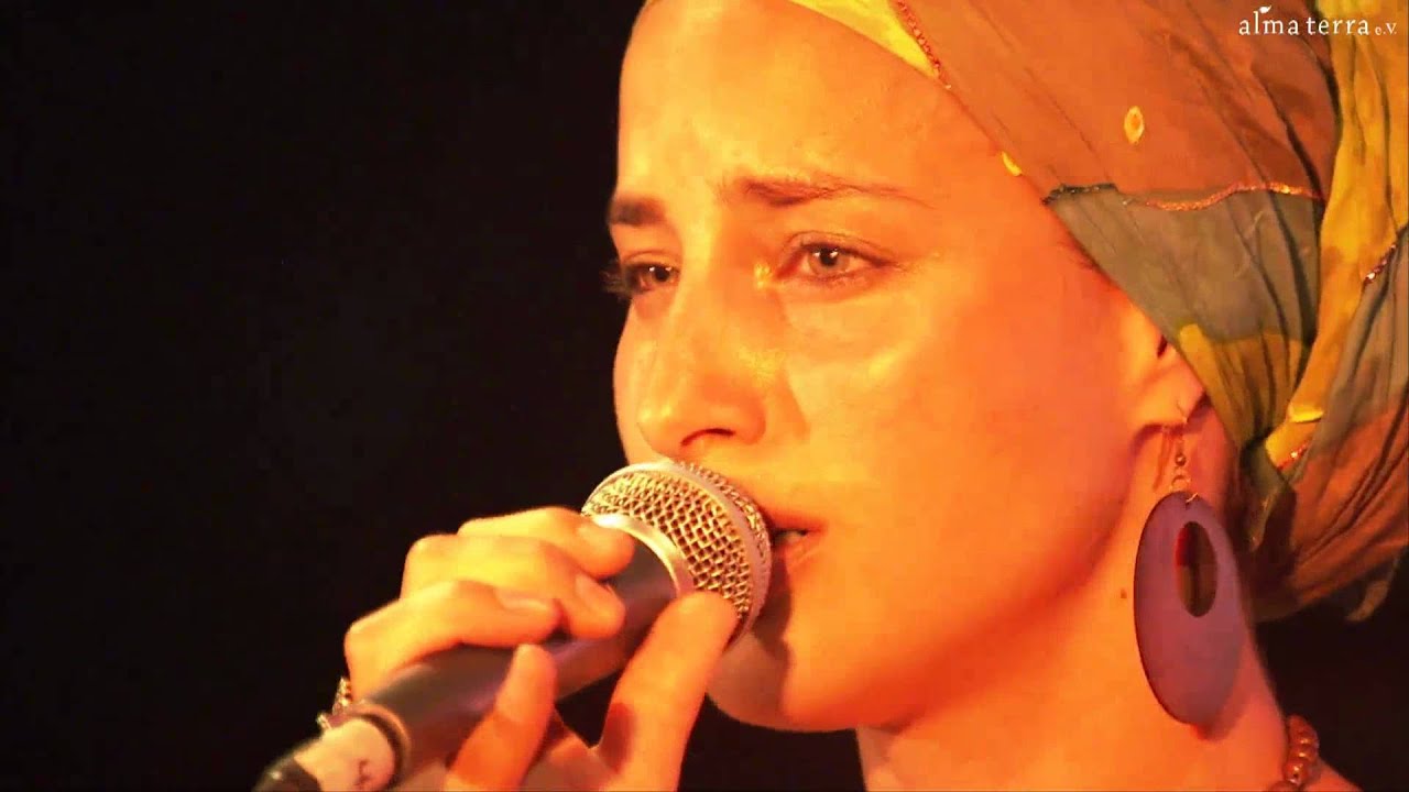 Kaye-Ree - Outta my Mind - YouTube