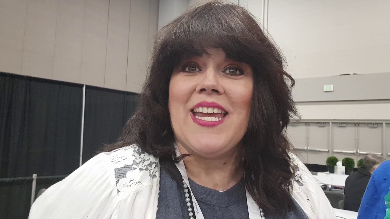Jill Ball chats with Valerie and Ruth at Rootstech 2019 - YouTube