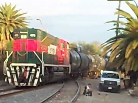 TANQUERO....FXE 4055,4522 DPU 4075 EN LEON GTO...... - YouTube