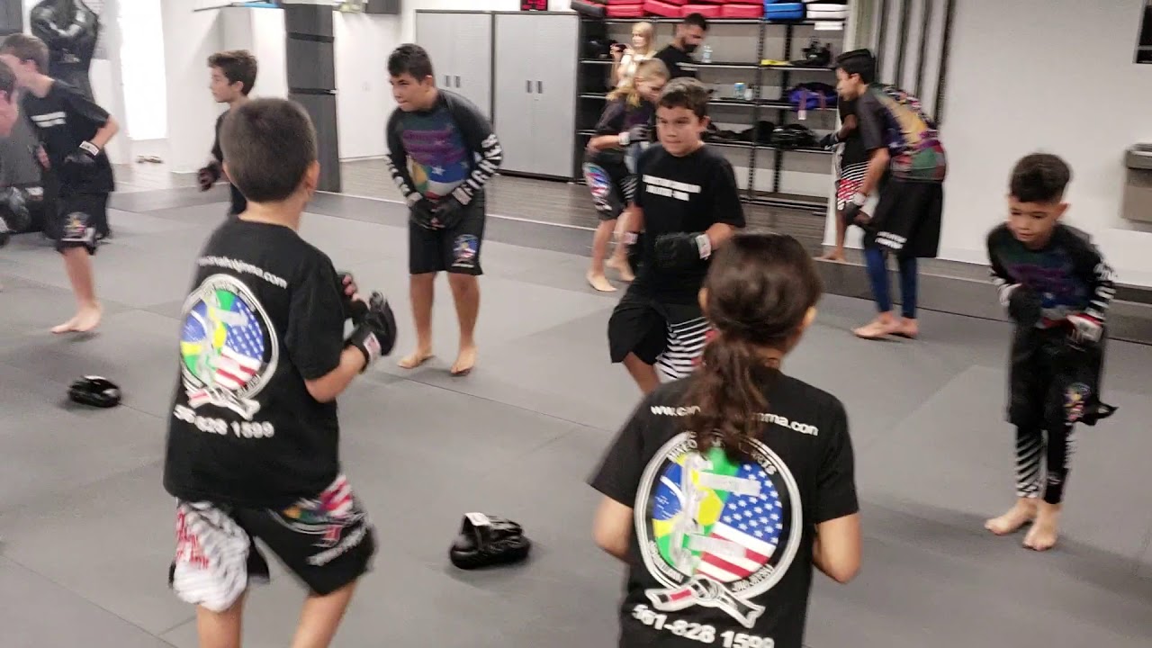 Kick Boxing Kids - YouTube
