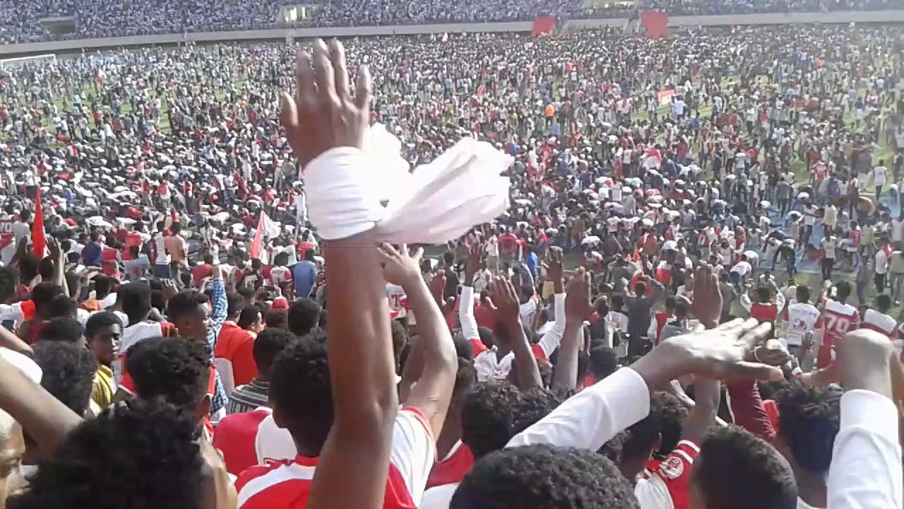 Champion meke'le 70 enderta fans in Tigray stadium - YouTube