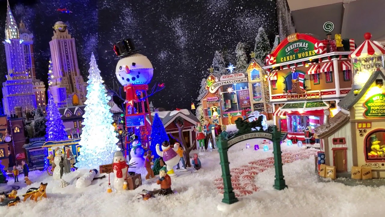 Valley view farms, indoor Christmas tree displays 🎄😍 - YouTube