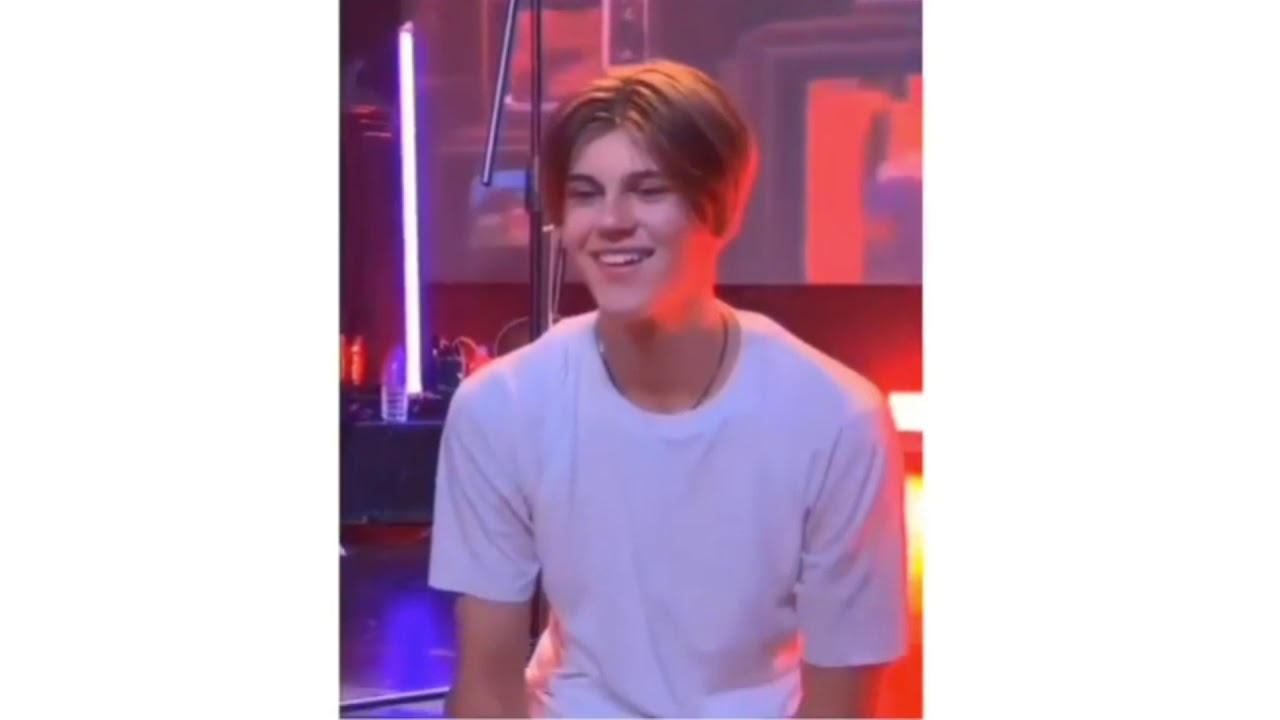 (Ruel) Different moments radiating the exact same energy. - YouTube