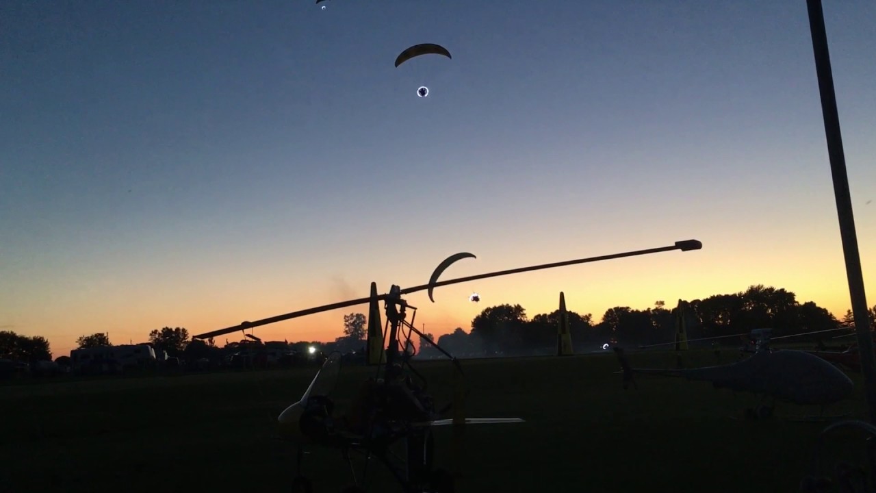 Powered parachutes OSH17 - YouTube