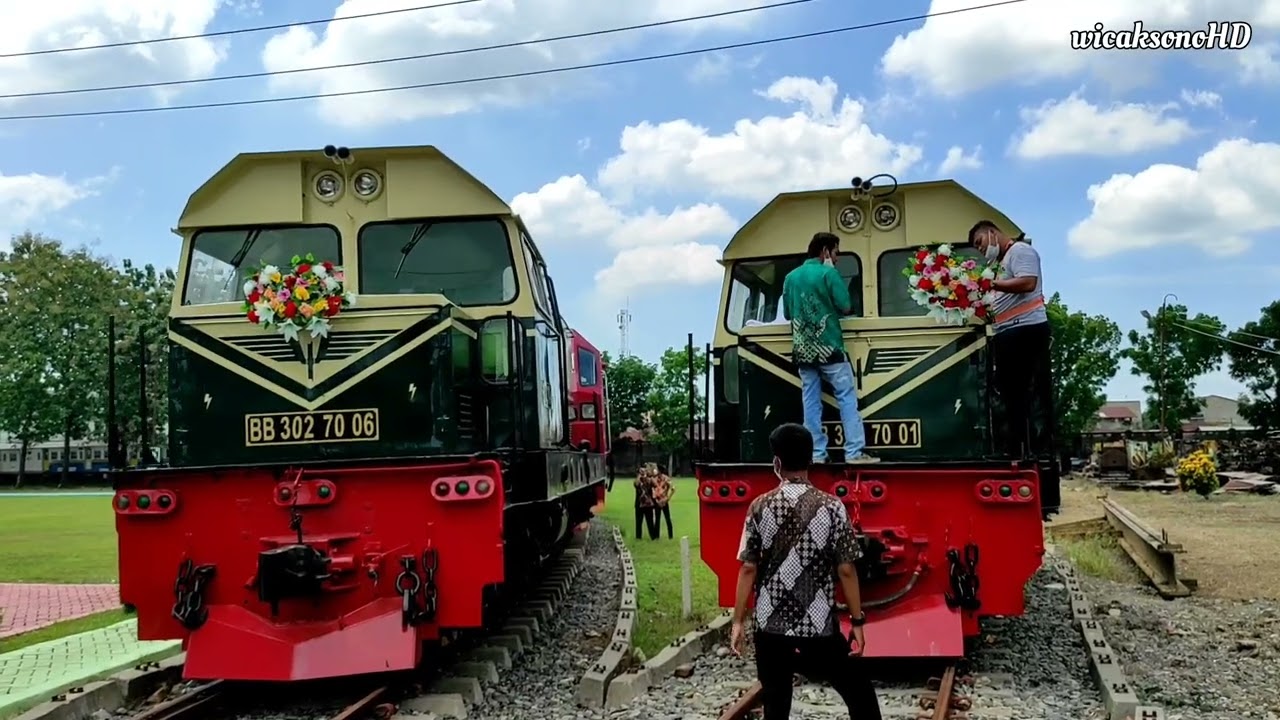 PERESMIAN LOKOMOTIF LIVERY VINTAGE | BB 302 70 01 & BB 302 70 06 ...