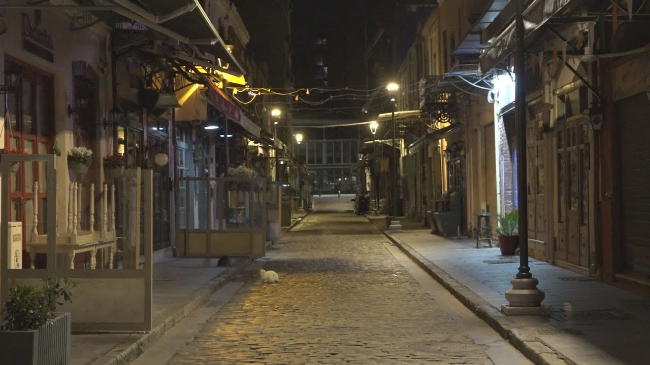 Νυχτερινή περιπλάνηση σε μια απόκοσμη Θεσσαλονίκη - YouTube