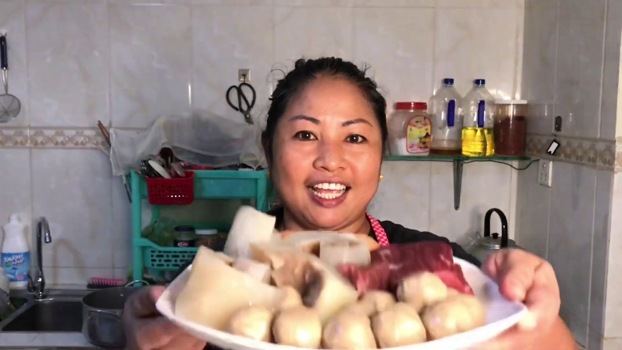 Yummy cooking meatball, beef and cow skins soup / beef recipe | Dary ...