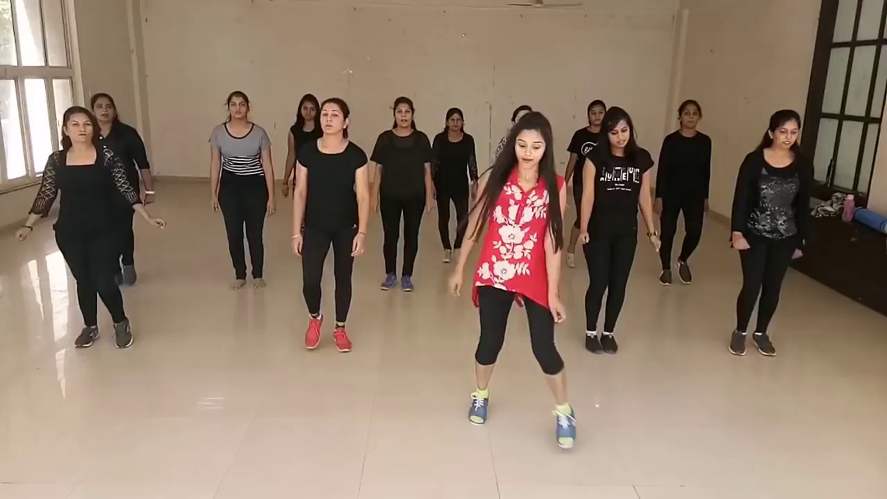 Zumba on Bum Diggy Diggy Bum | Indian Girls | 😍😘 - YouTube