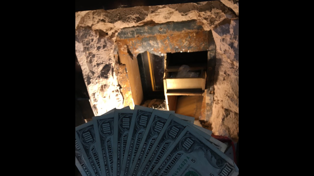 Breaking Into Safe From 1877 - YouTube