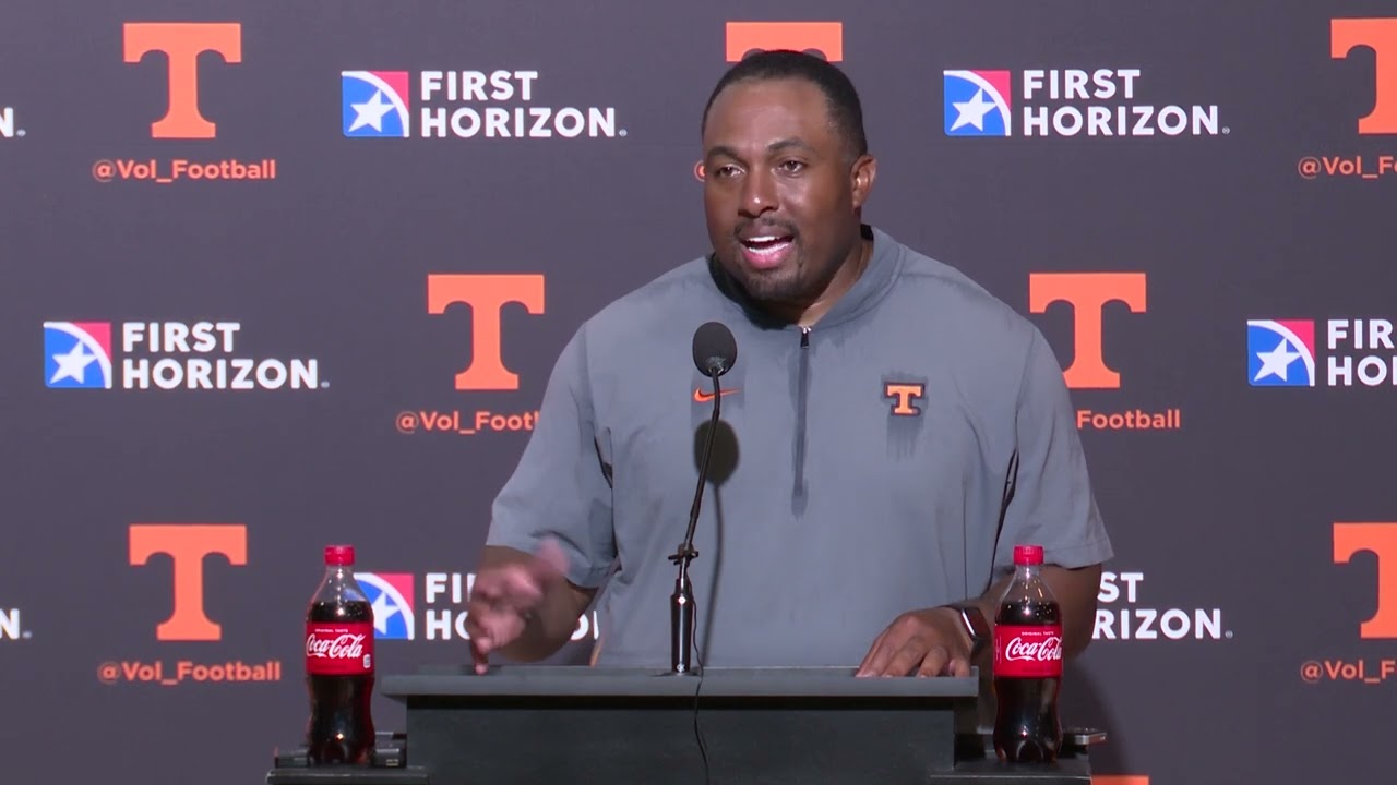 Tennessee Vols: Jerry Mack talks running backs during training camp ...