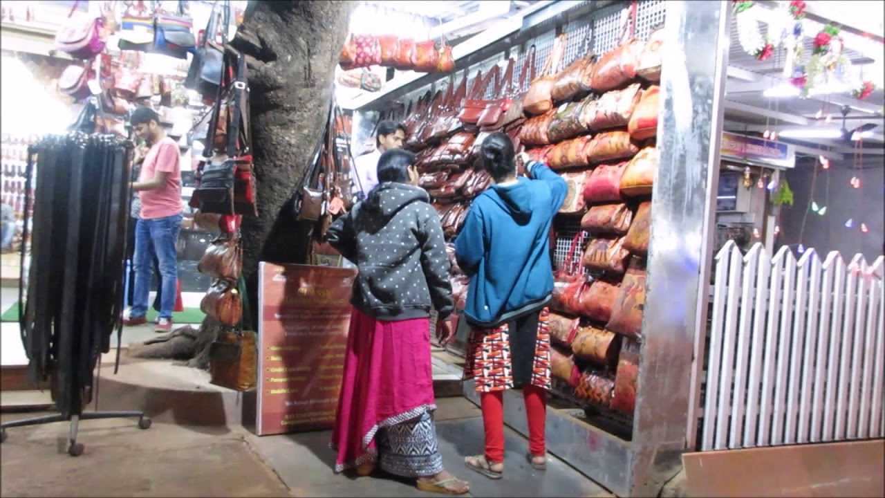 Quick view of Matheran Market - YouTube