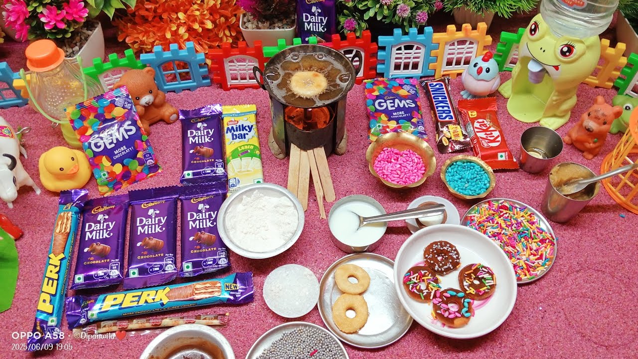 Miniature chocolate doughnut recipe , mini food , chocolate , mini ...