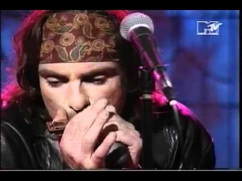 The Red Devils "Time To Cry" on MTV - YouTube