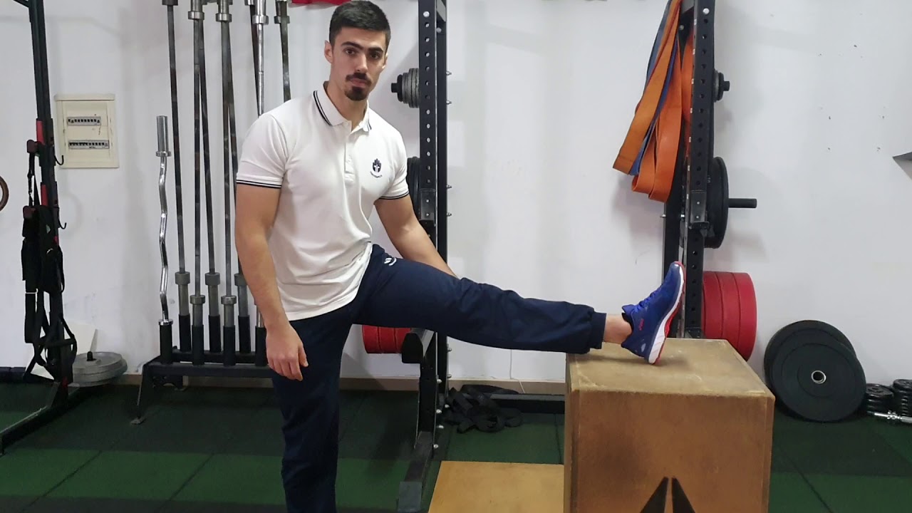Hamstring Stretch On The Box - YouTube