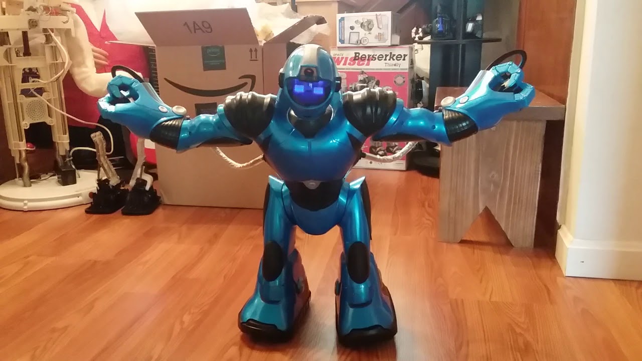 Robosapien V2 (Blue) Demo (Personal Unit) - YouTube