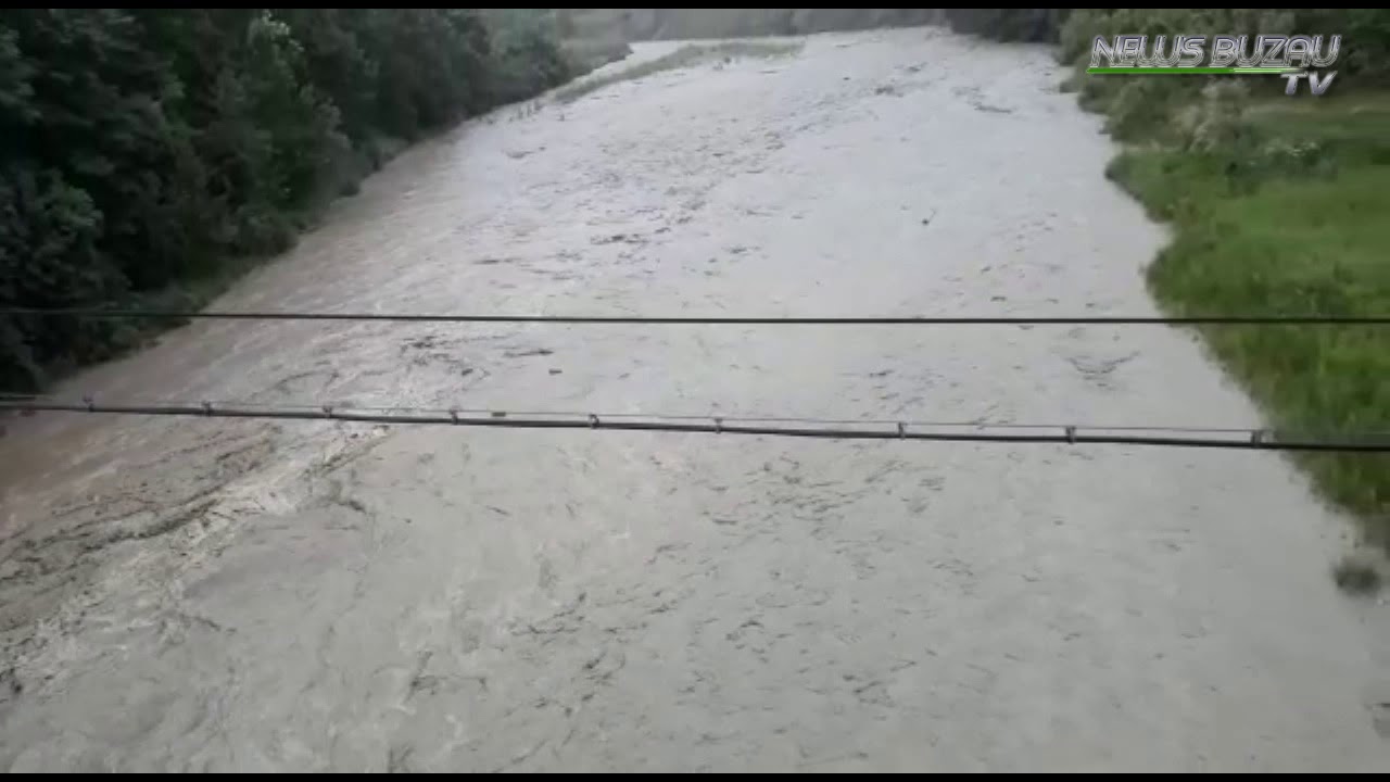 NEWS BUZAU Viitura pe raul Slanic COD ROSU de inundatii Buzau 07 07 ...