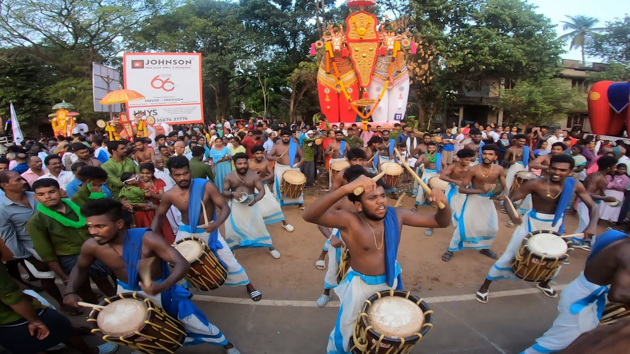 Chilambu Kalasamithi Sinkarimelam @ THAMARAKULAM NEDIYANIKKAL DEVI ...