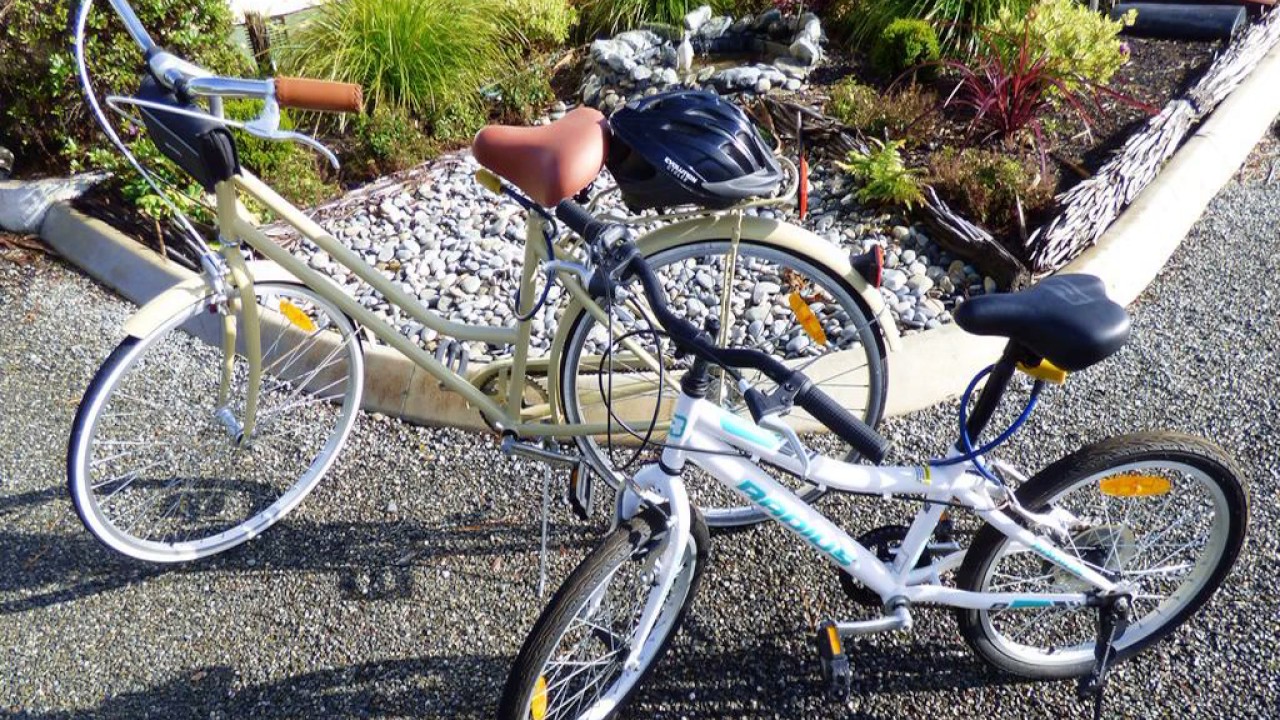 Carters Beach TOP 10 Holiday Park - Carters Beach - New Zealand - YouTube