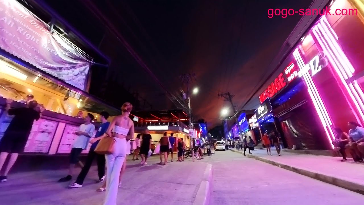 Walking Down Red Street(Walking Street) Angeles at 7PM | Evening Tour ...