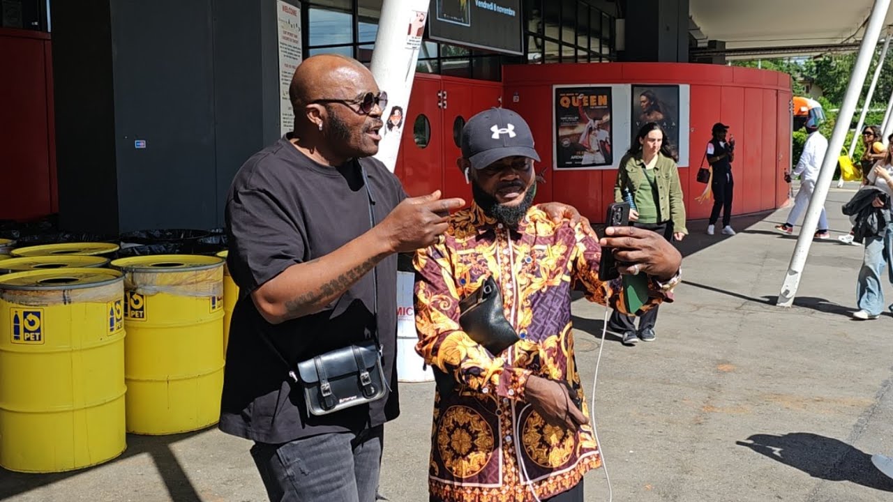 CHEZ MOKONZI OFFICIEL est en direct! - YouTube