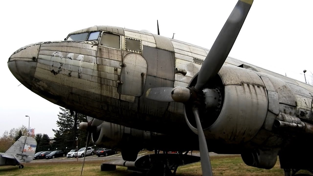 Old Lisunov Li-3 Close-Up Walkaround - Soviet Made DC-3 - YouTube
