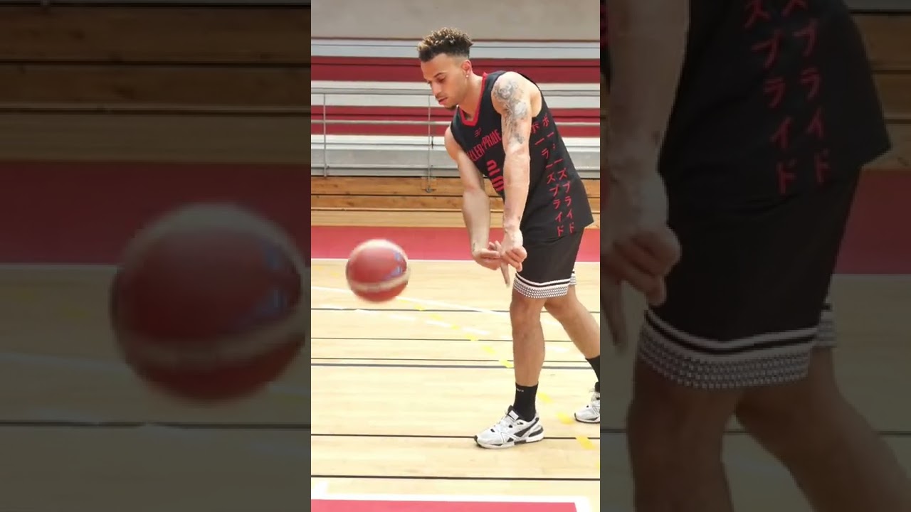 La feinte de passe / fake pass #basketball #basketballshorts #shorts ...
