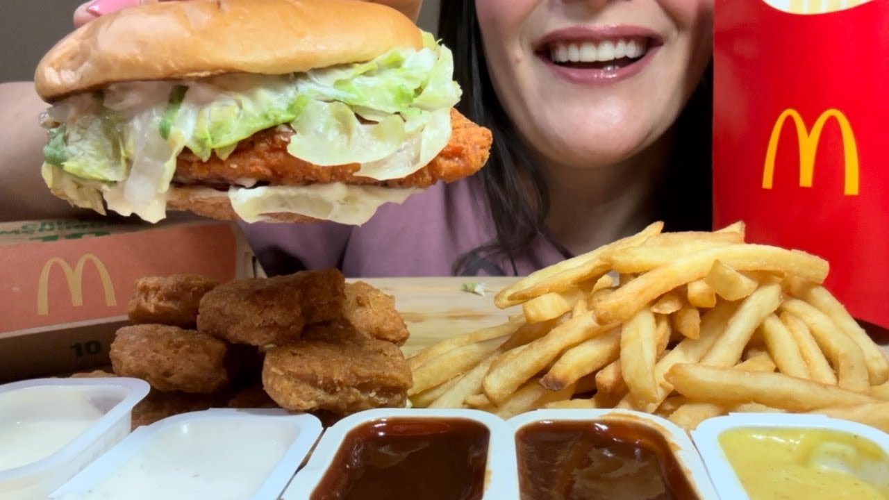 ASMR EATING MCDONALD'S NEW HOT N SPICY MCHICKEN+NUGGETS (EATING SOUNDS ...