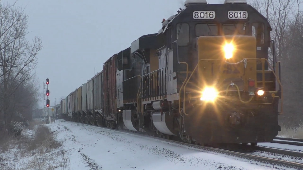 CSX 8016 SD40-2 at Ridgeway - YouTube