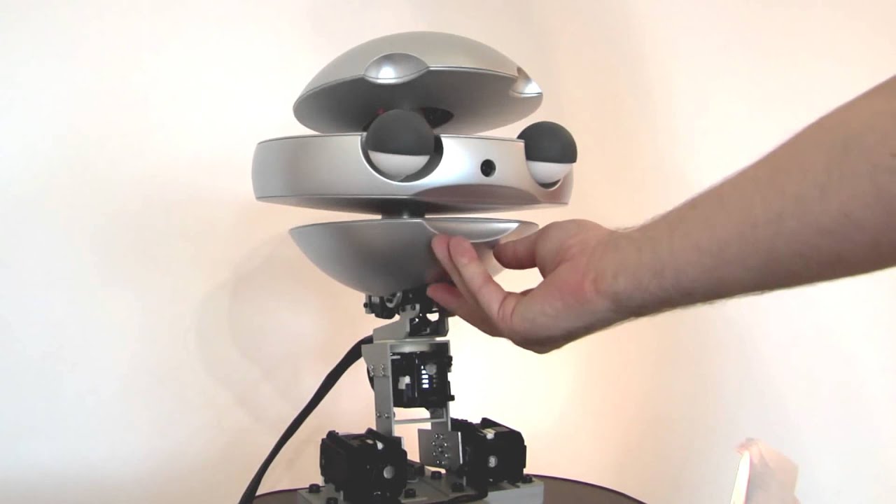 Robot EMYS MKII - YouTube