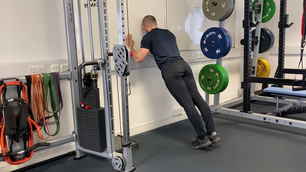 Wall Press Ups - YouTube