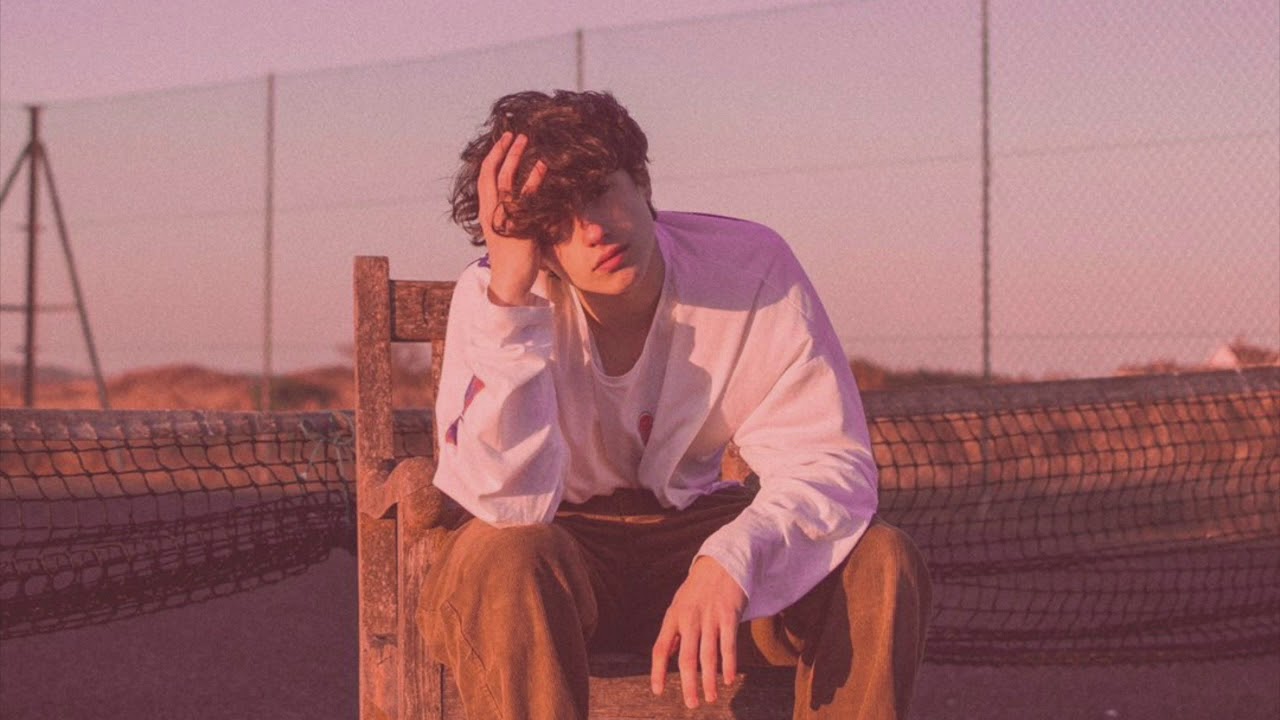 Oscar Welsh – Weird Times - YouTube