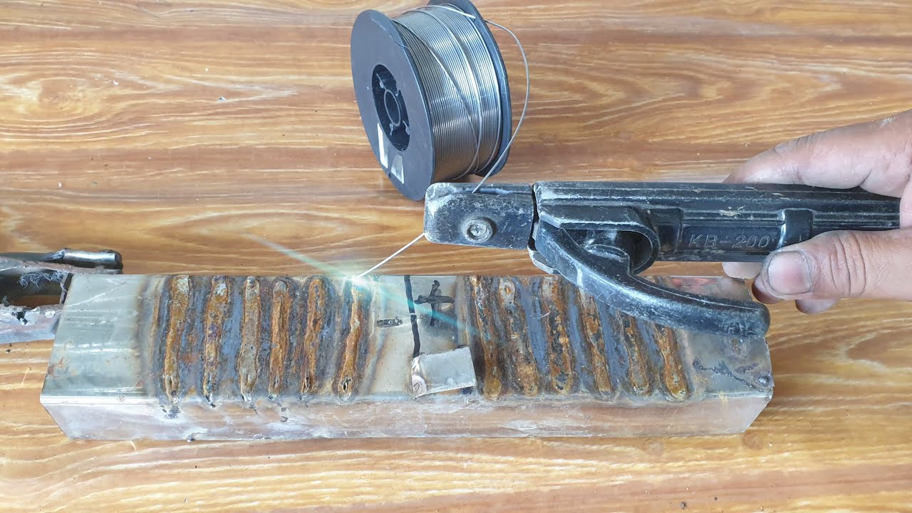 Wand Welding Method Using Fluxcore wire - YouTube