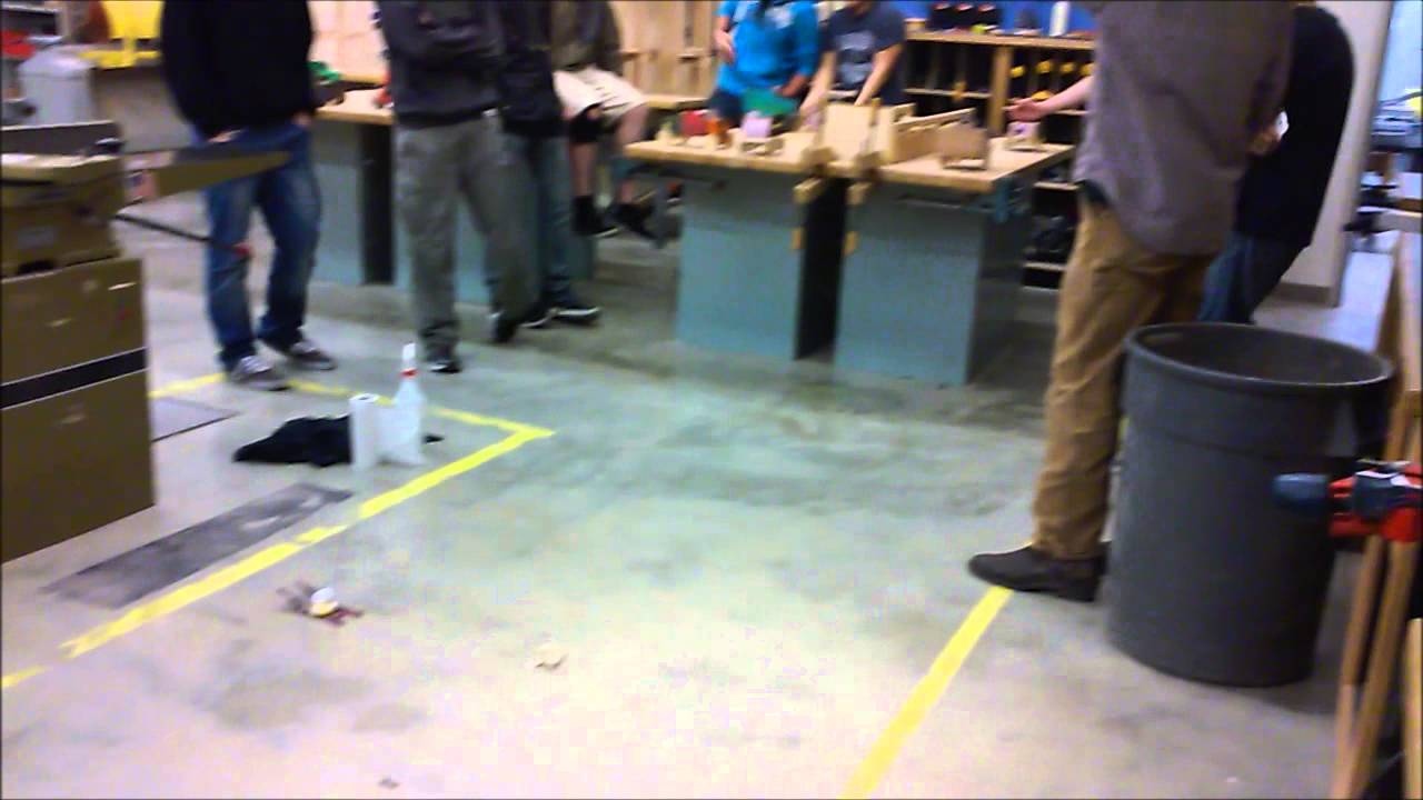 ARHS 2015 Egg Crash Car project - YouTube