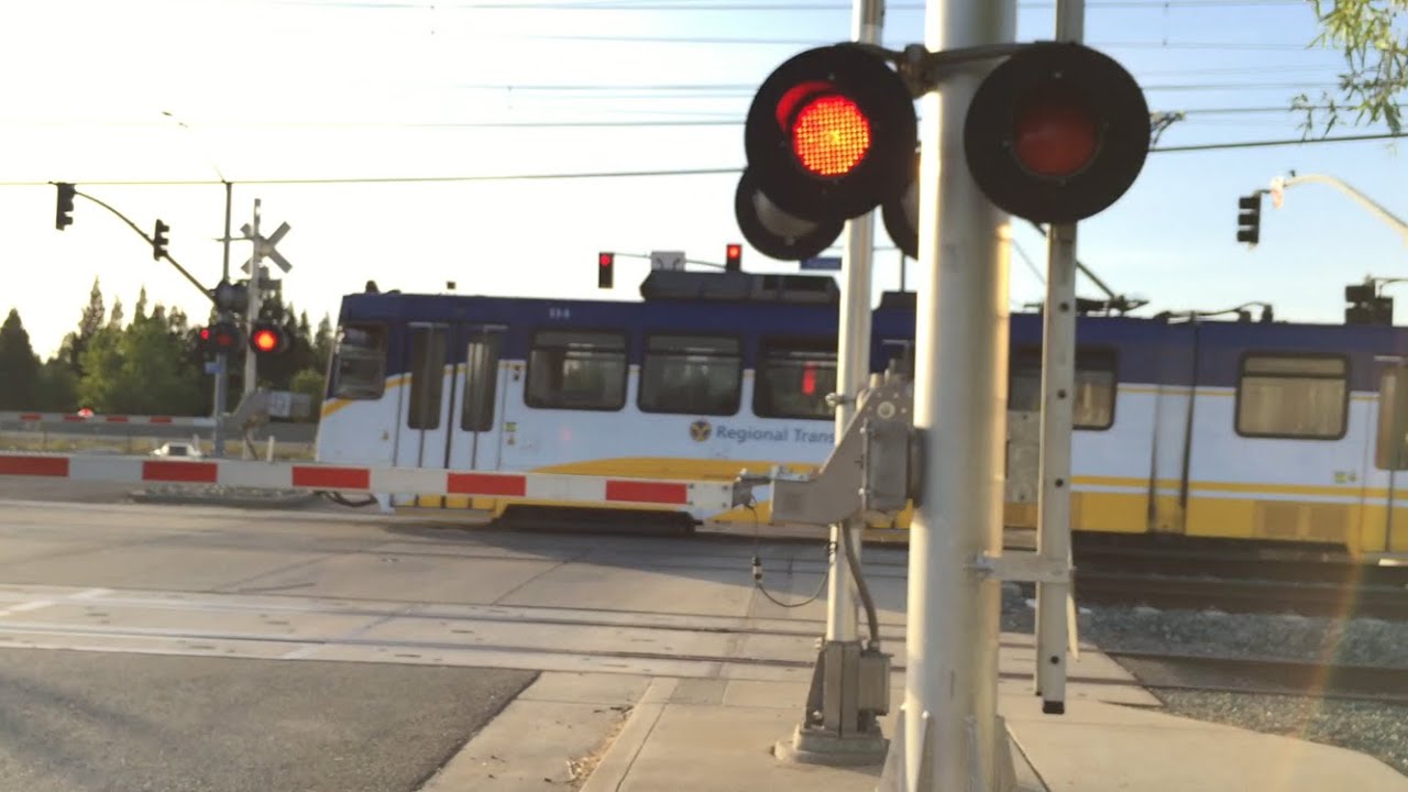 Marketplace Lane Railroad Crossing With New E-Bell On Median Signal ...