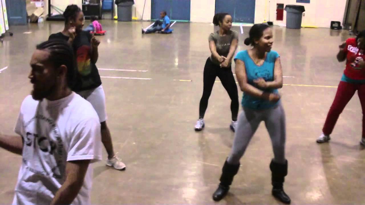 Lady Knights Wobble - YouTube