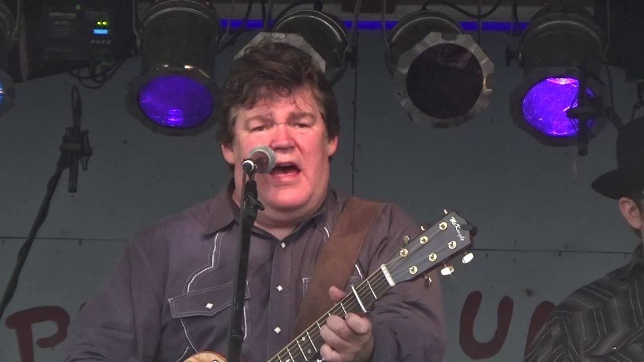 Marty Raybon / Ghost In This House - YouTube