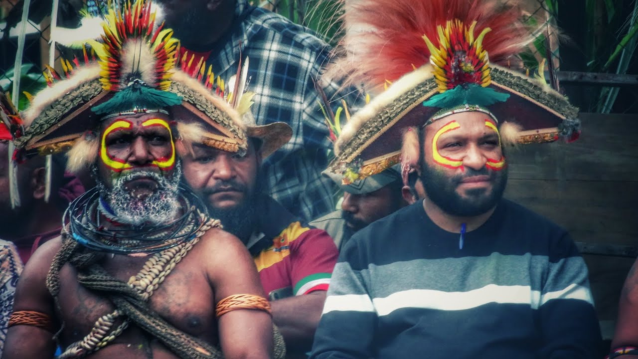 BRIDE PRICE CEREMONY in the highlands of Papua New Guinea - YouTube