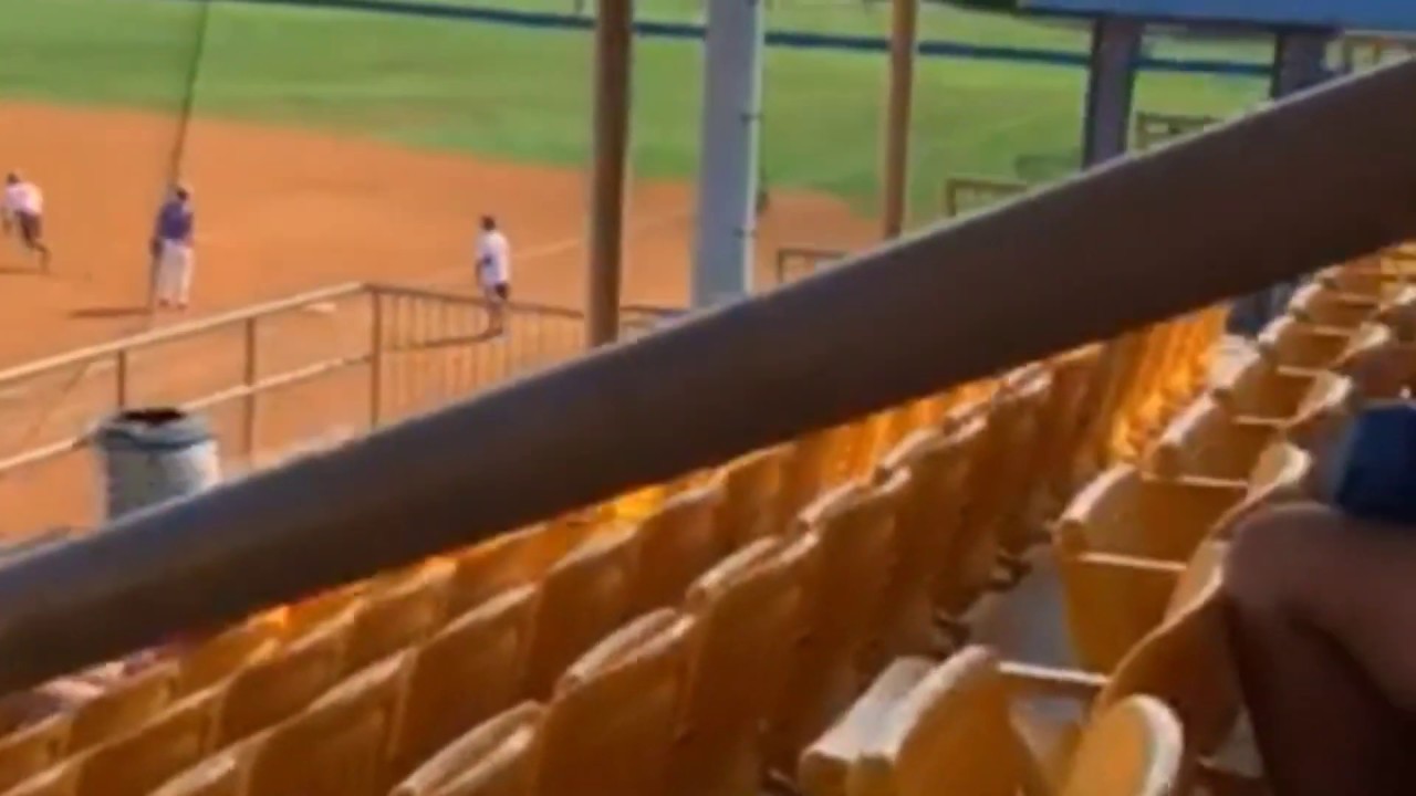 Demetrio Rodriguez batting - YouTube