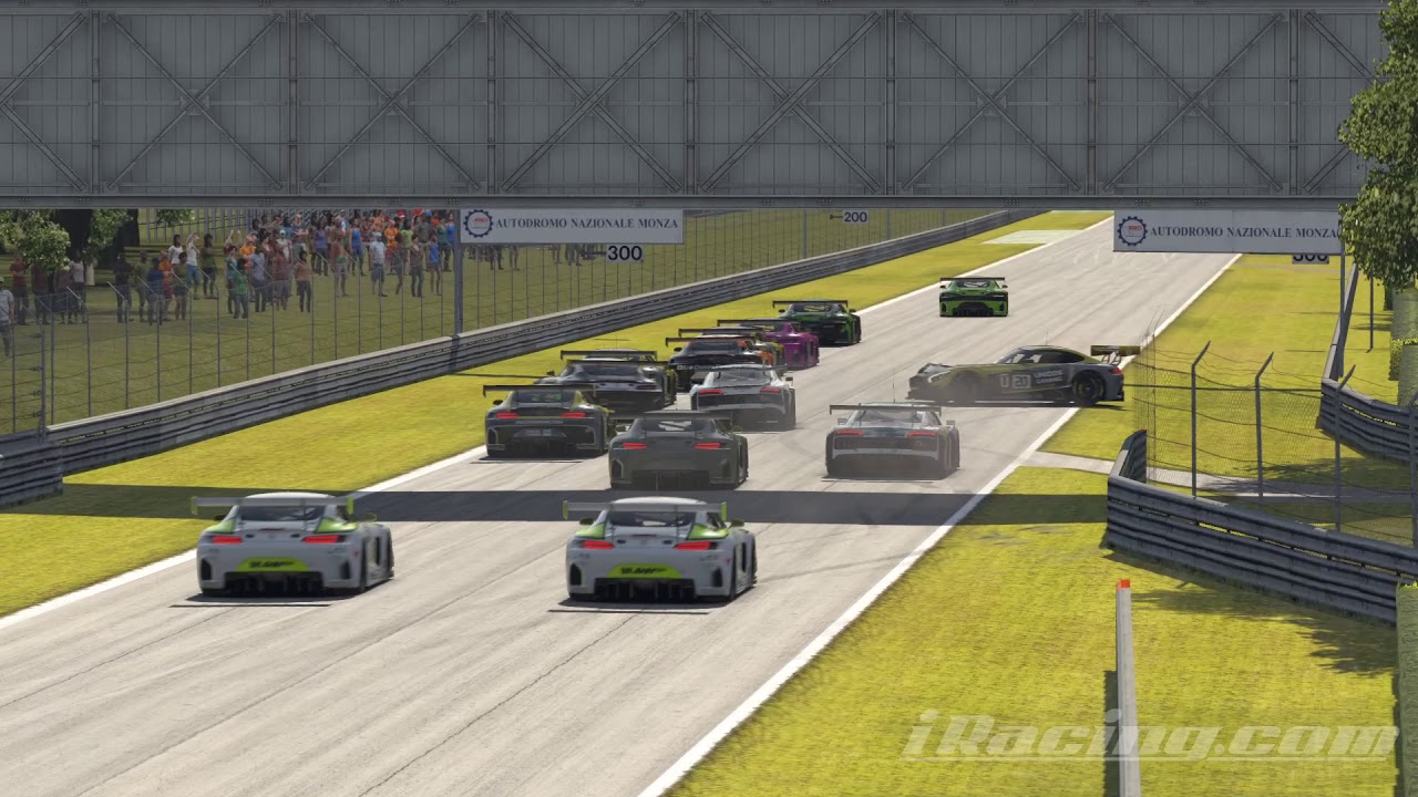 gt3 race start at monza - YouTube