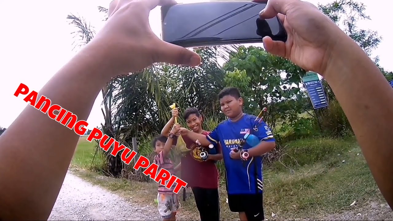 Anak2 buah pancing puyu. Kids fishing. - YouTube