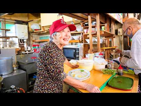Why 78yo Female Master Serves $4 Tonkotsu Ramen with No Profit at 50yo Racetrack Shop #japanesefood