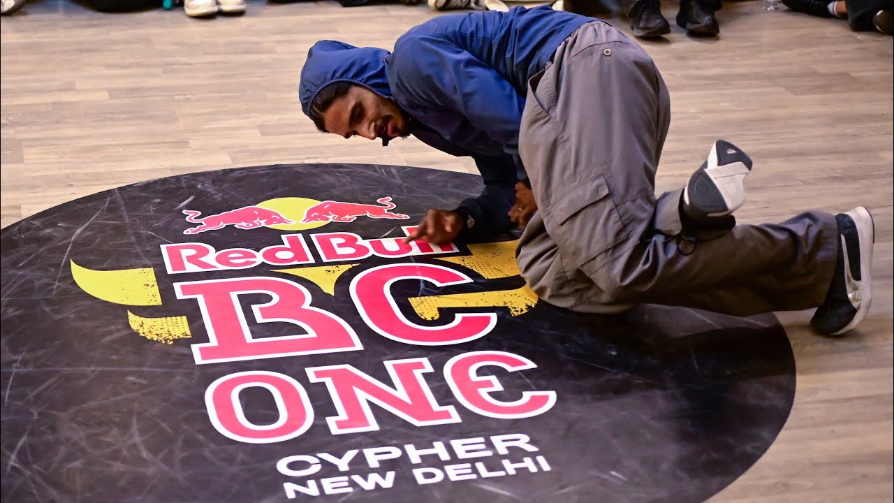 B-Boy Kaamil vs. B-Boy Mac Ten [Top-16] RedBull BC One Cypher New Delhi ...