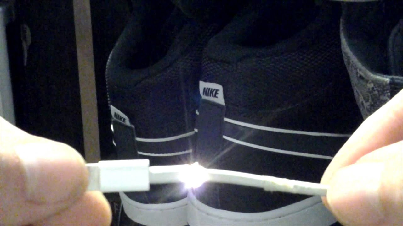 Official Apple Iphone 5 charging/usb cable on fire! - YouTube