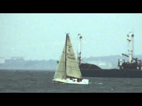 Farr 25 OD - YouTube