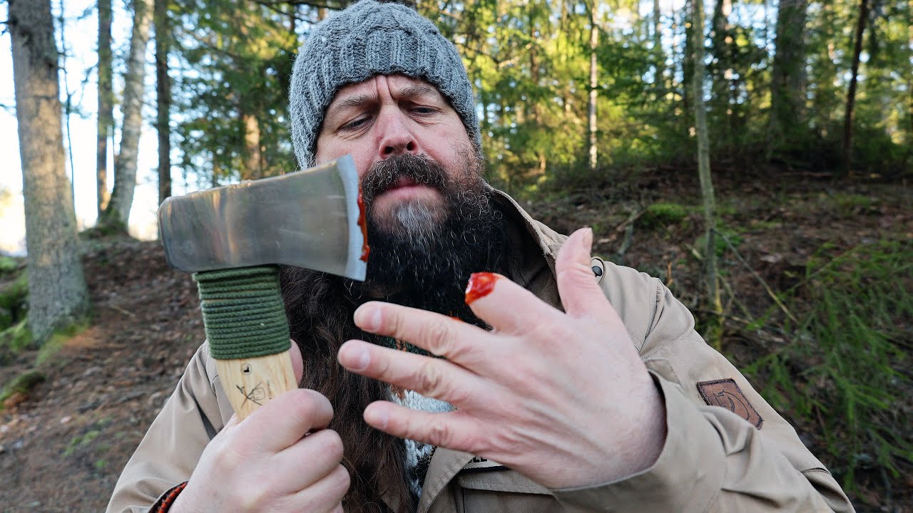 Axe Safety - How to Keep All Your Fingers - YouTube